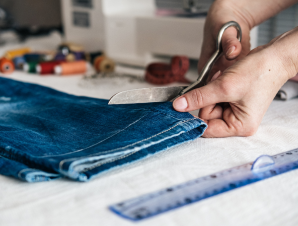 Clothing Alterations Guide for Women: How to Get Your Best Fit