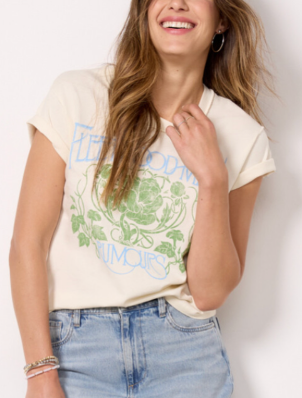 Graphic Tees for Women - The Well Dressed Life