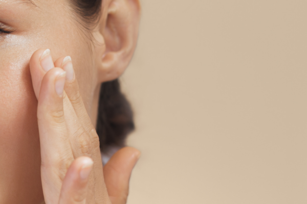 How to Dress a Round Body Type - The Well Dressed Life